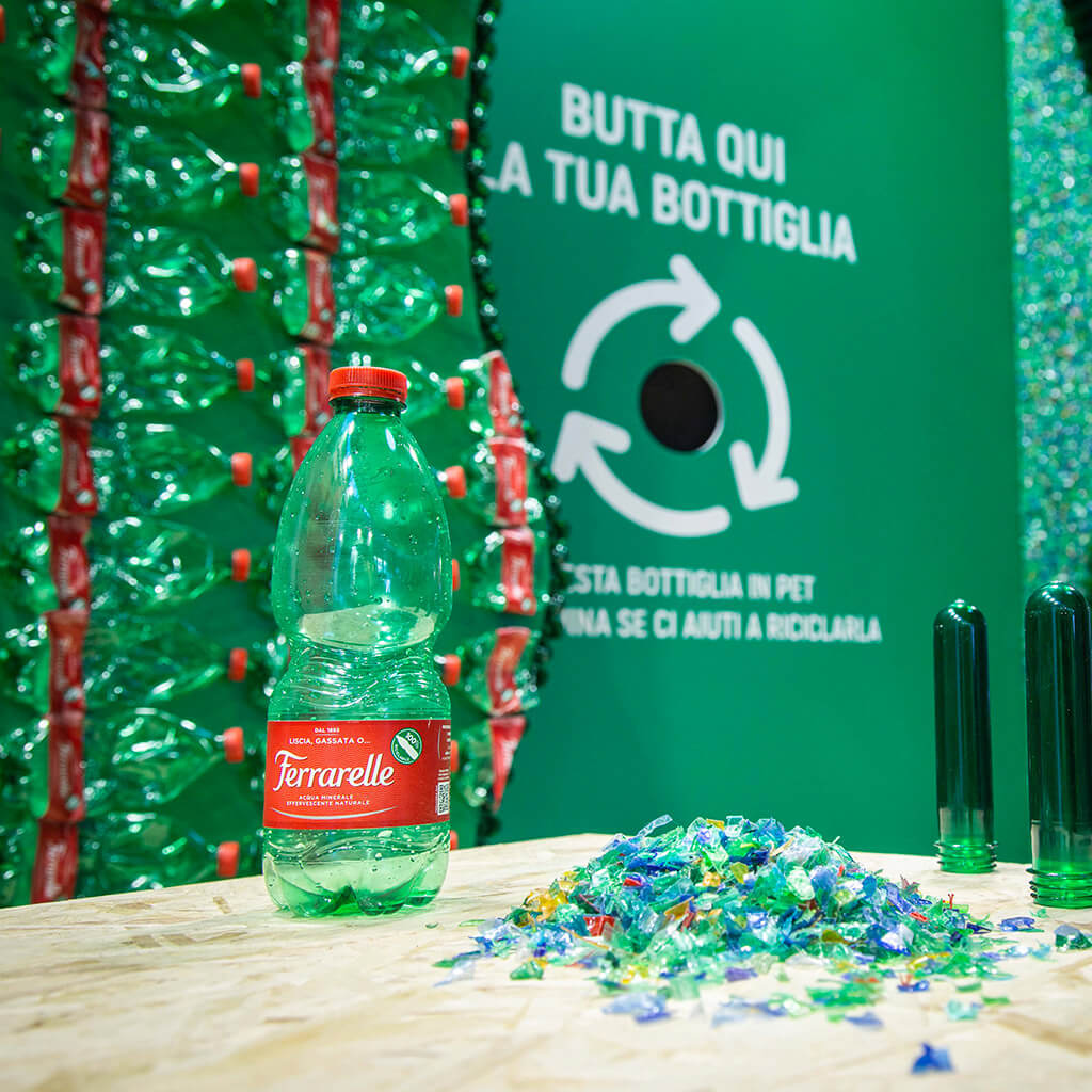 PET: the 100% recyclable plastic